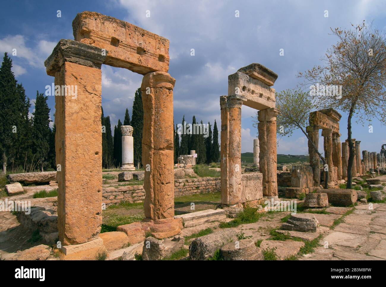 Ancient greco roman city hi-res stock photography and images - Alamy