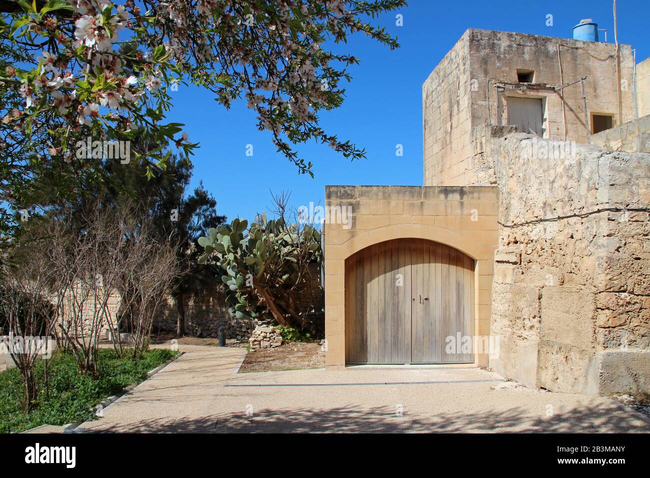 Door ste hi-res stock photography and images - Alamy