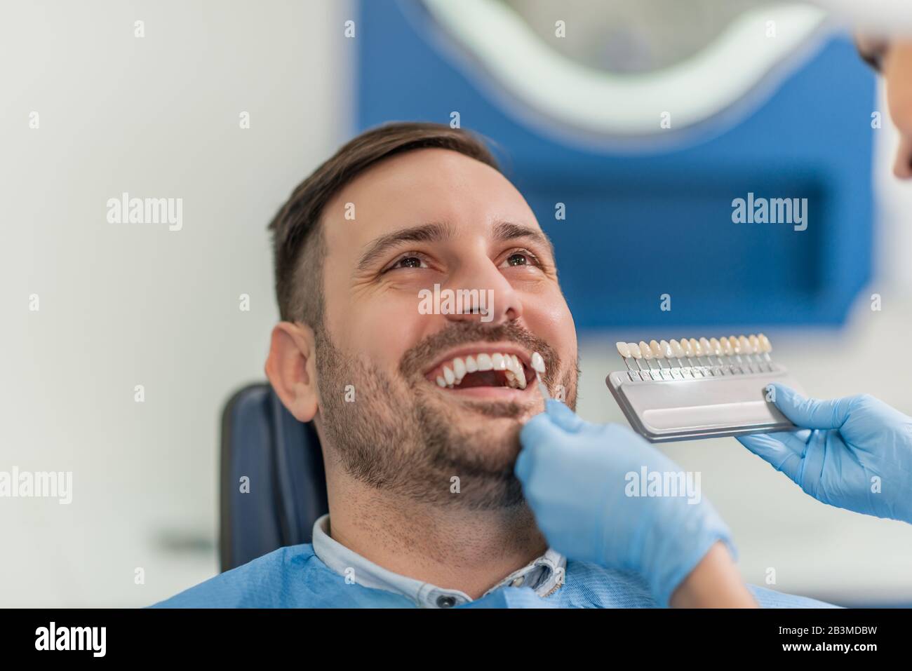 Tooth colour chart hi-res stock photography and images - Alamy