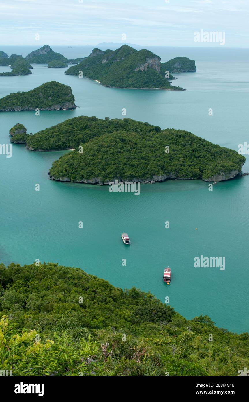 These tropical islands are Archipelago of Ang Thong - National Marine ...