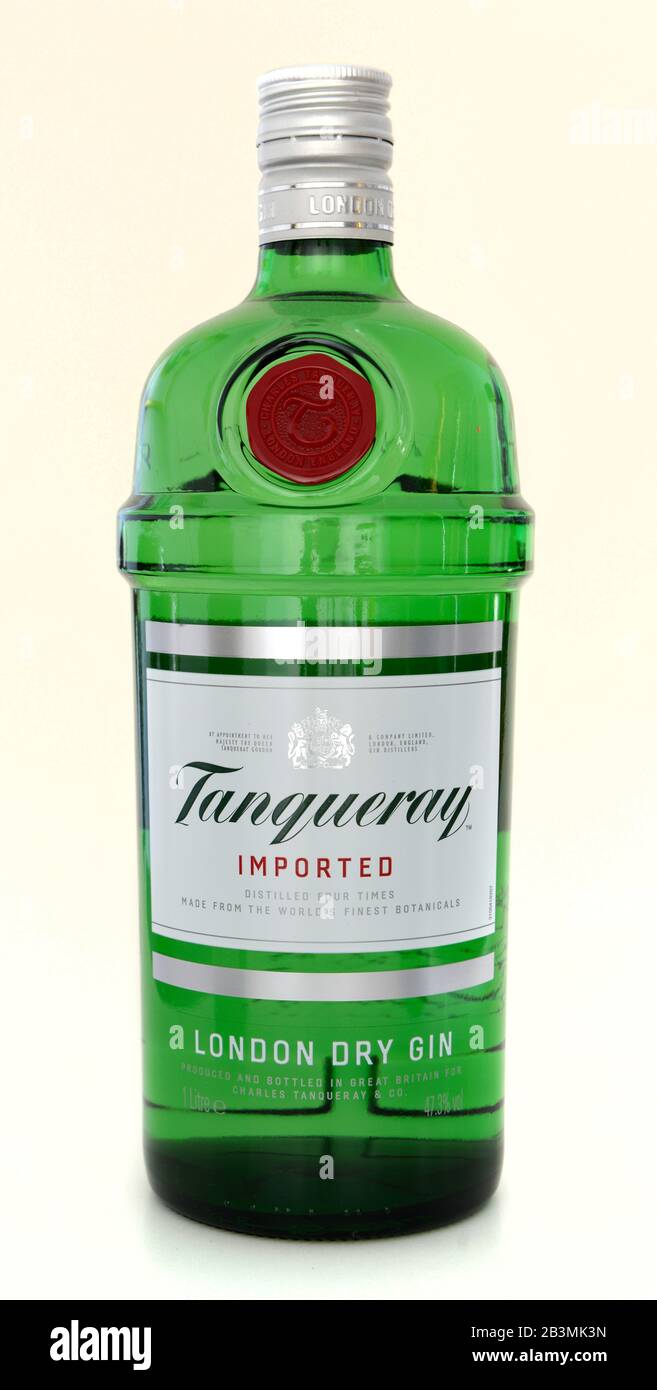 Flasche, Tanqueray Gin Stock Photo - Alamy