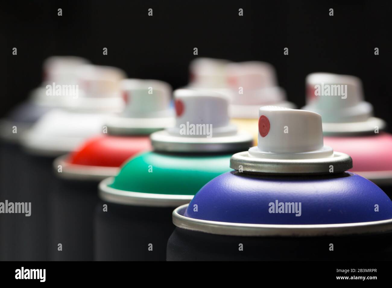 Aerosol cans hi-res stock photography and images - Alamy