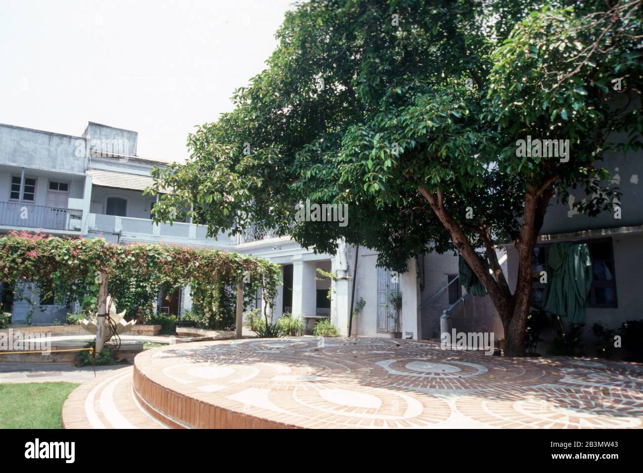 Sri aurobindo hi-res stock photography and images - Alamy