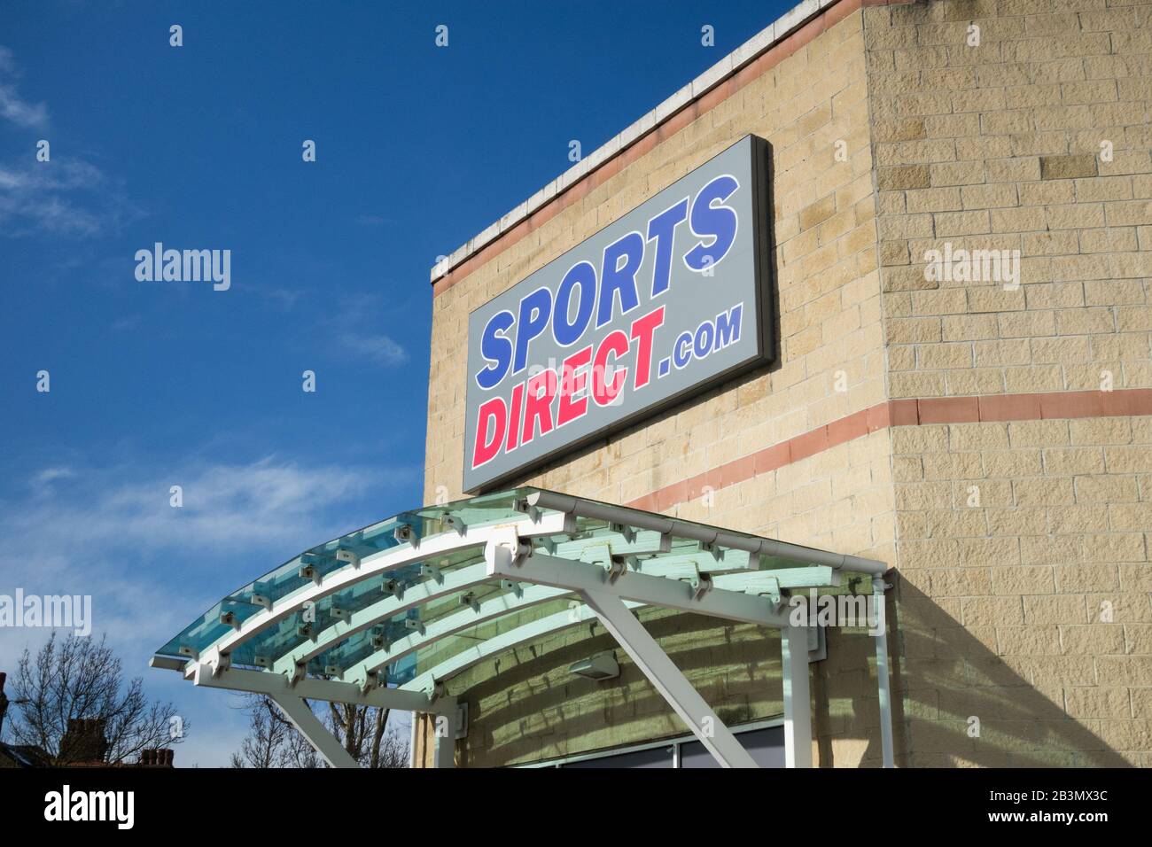 Sports direct retail store hi-res stock photography and images - Alamy