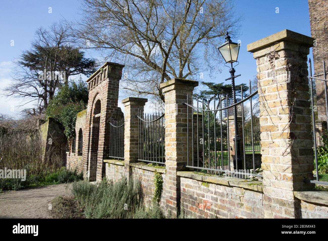 The exterior of Sir John Soane's Pitzhanger Manor & Gallery, Mattock ...