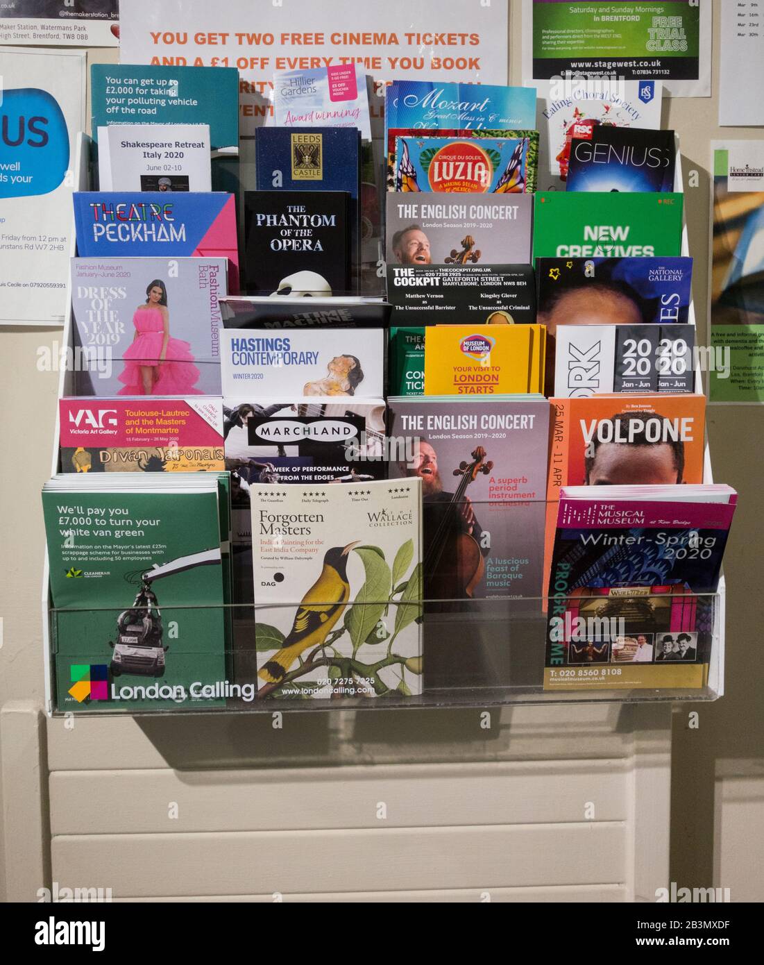 Tourism leaflets in stand hi-res stock photography and images - Alamy