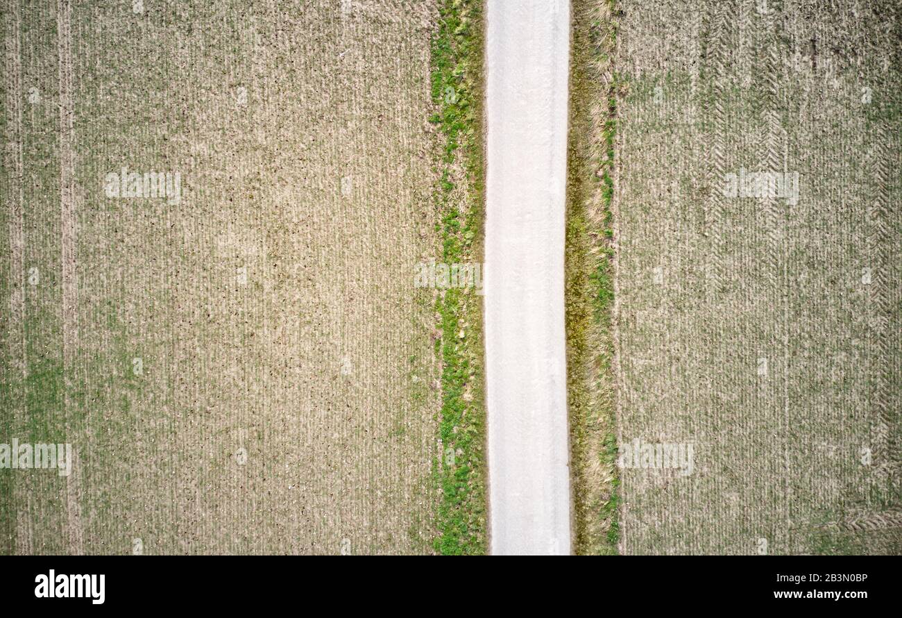 Straight line map hi-res stock photography and images - Alamy