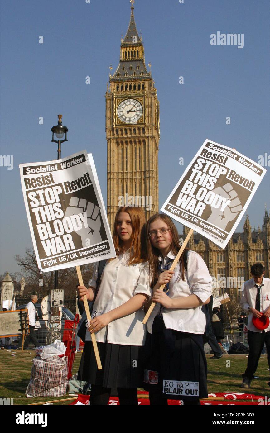Iraq war protest london 2003 hi-res stock photography and images - Alamy