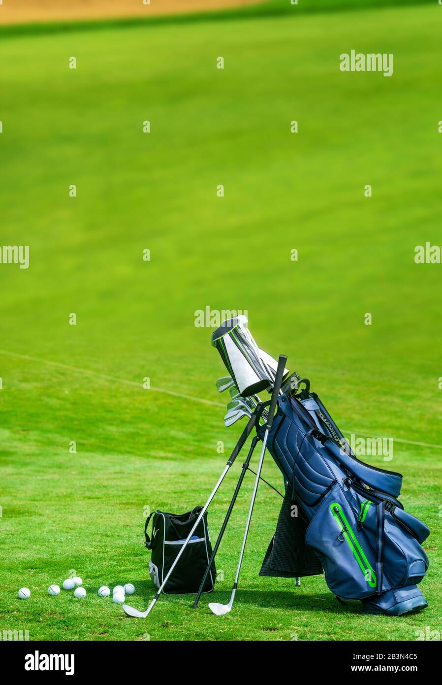 Vertical bag hi-res stock photography and images - Alamy