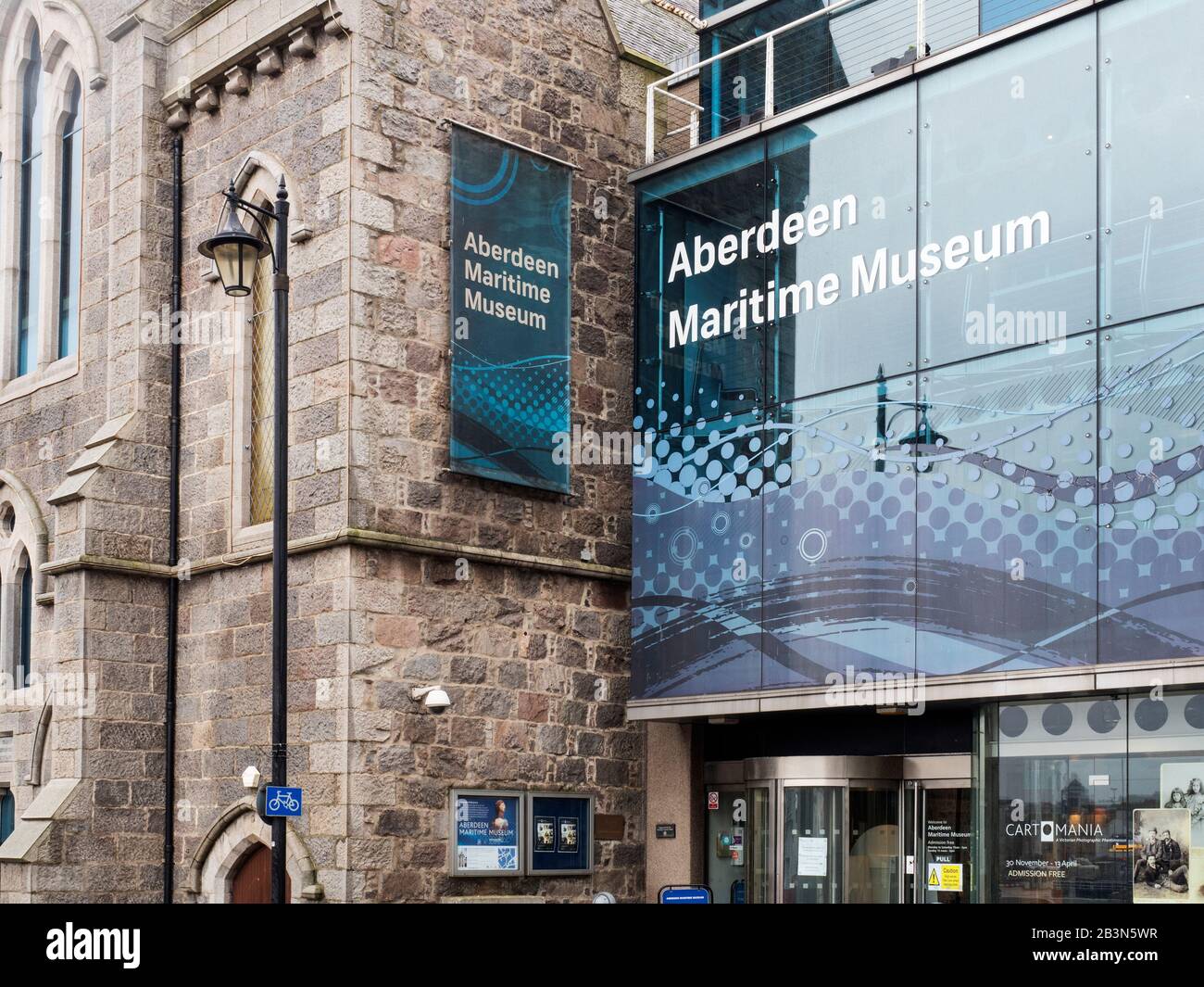 Shiprow hi-res stock photography and images - Alamy