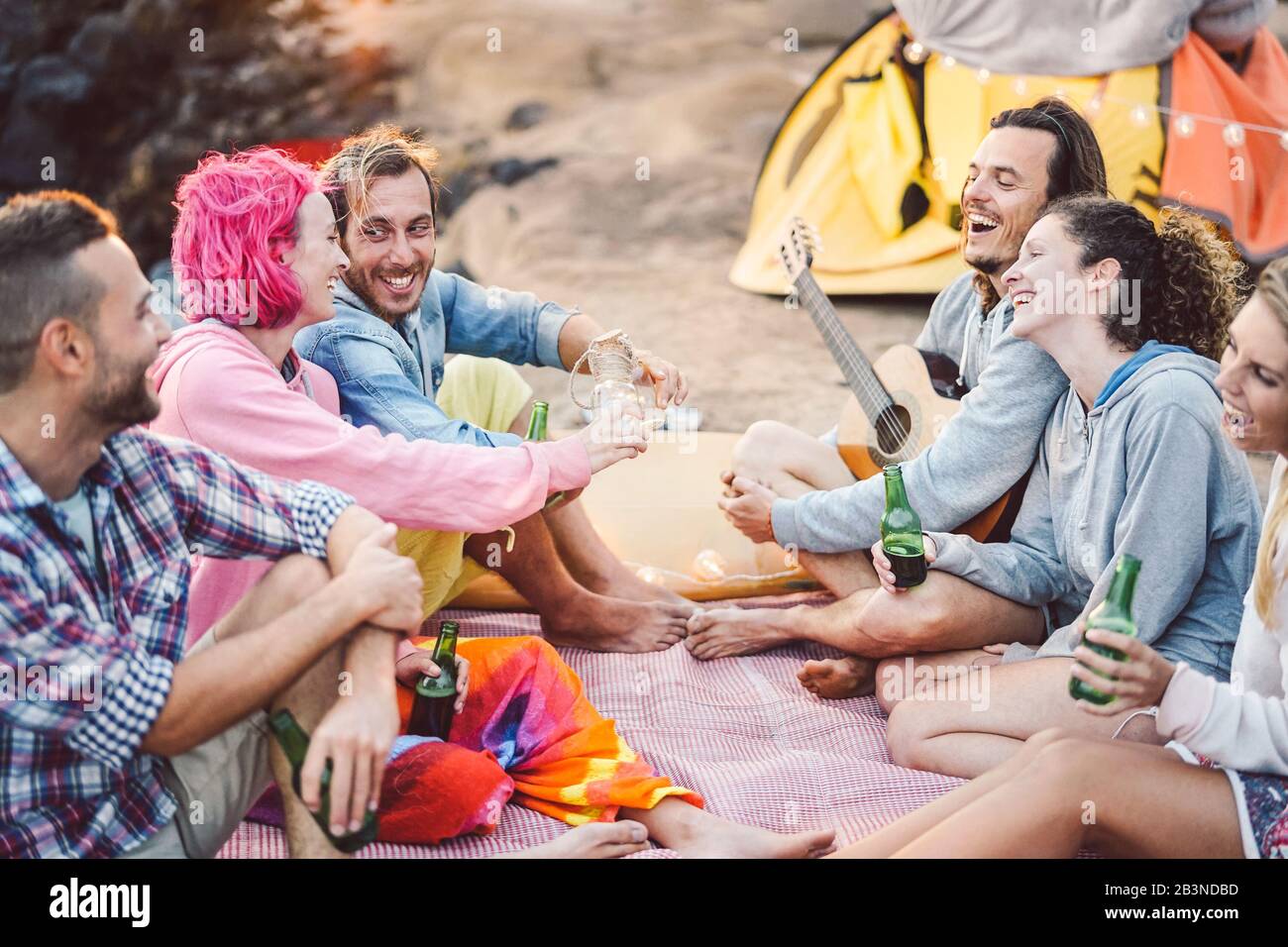 Happy camping hi-res stock photography and images - Alamy