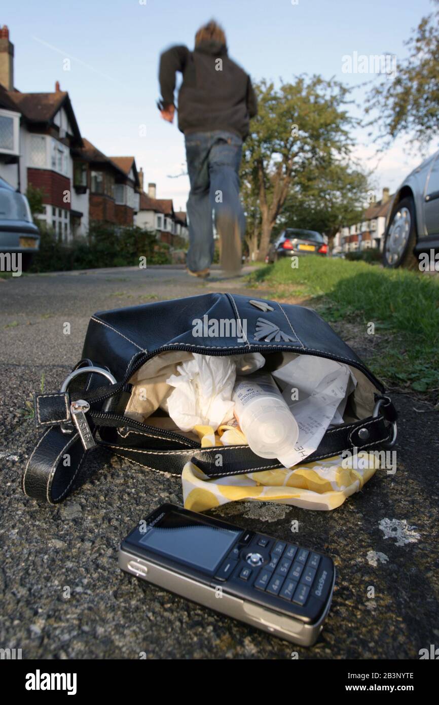 Mugging uk hi-res stock photography and images - Alamy