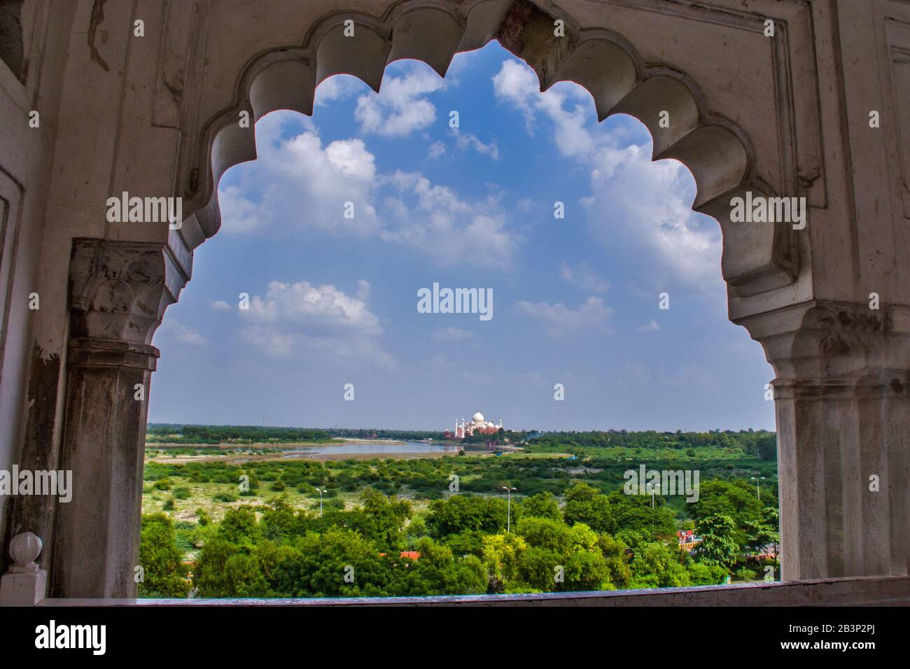 TAJ VIEW FROM AGRA FORT Stock Photo - Alamy