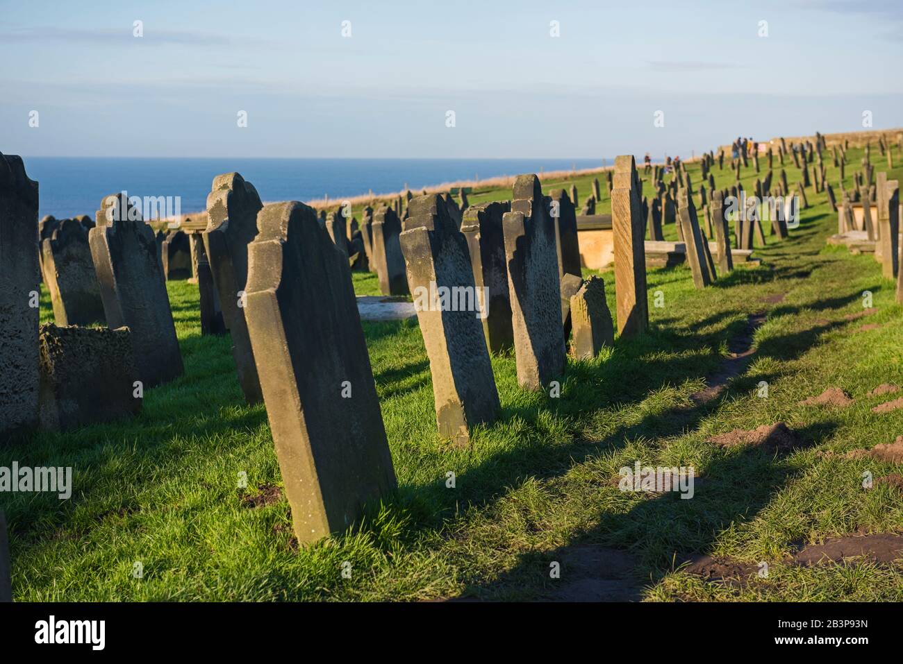 Gothic headstone hi-res stock photography and images - Alamy