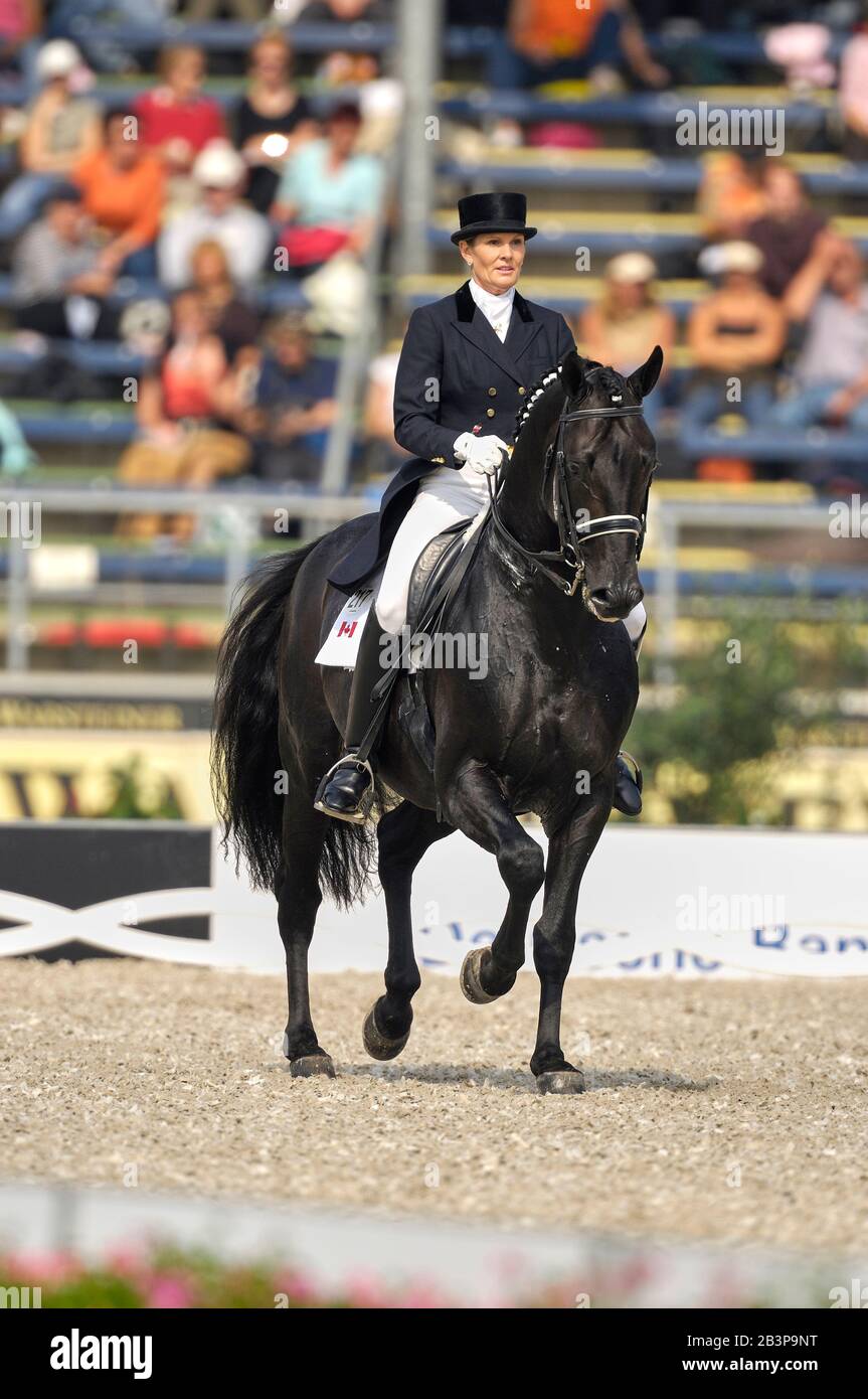 Ashley holzer hi-res stock photography and images - Alamy