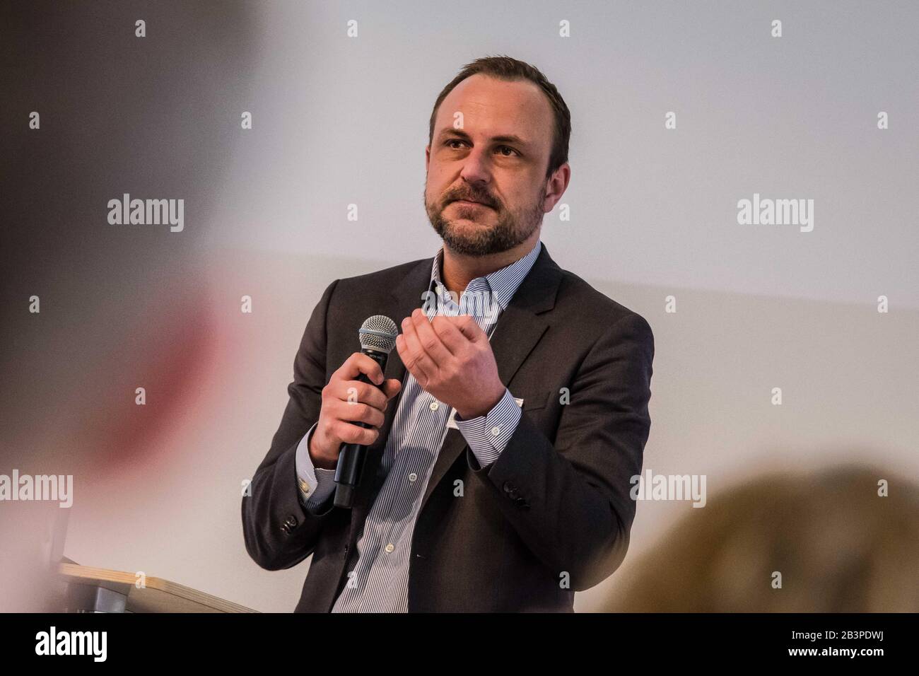 Prof dr peter hi-res stock photography and images - Alamy