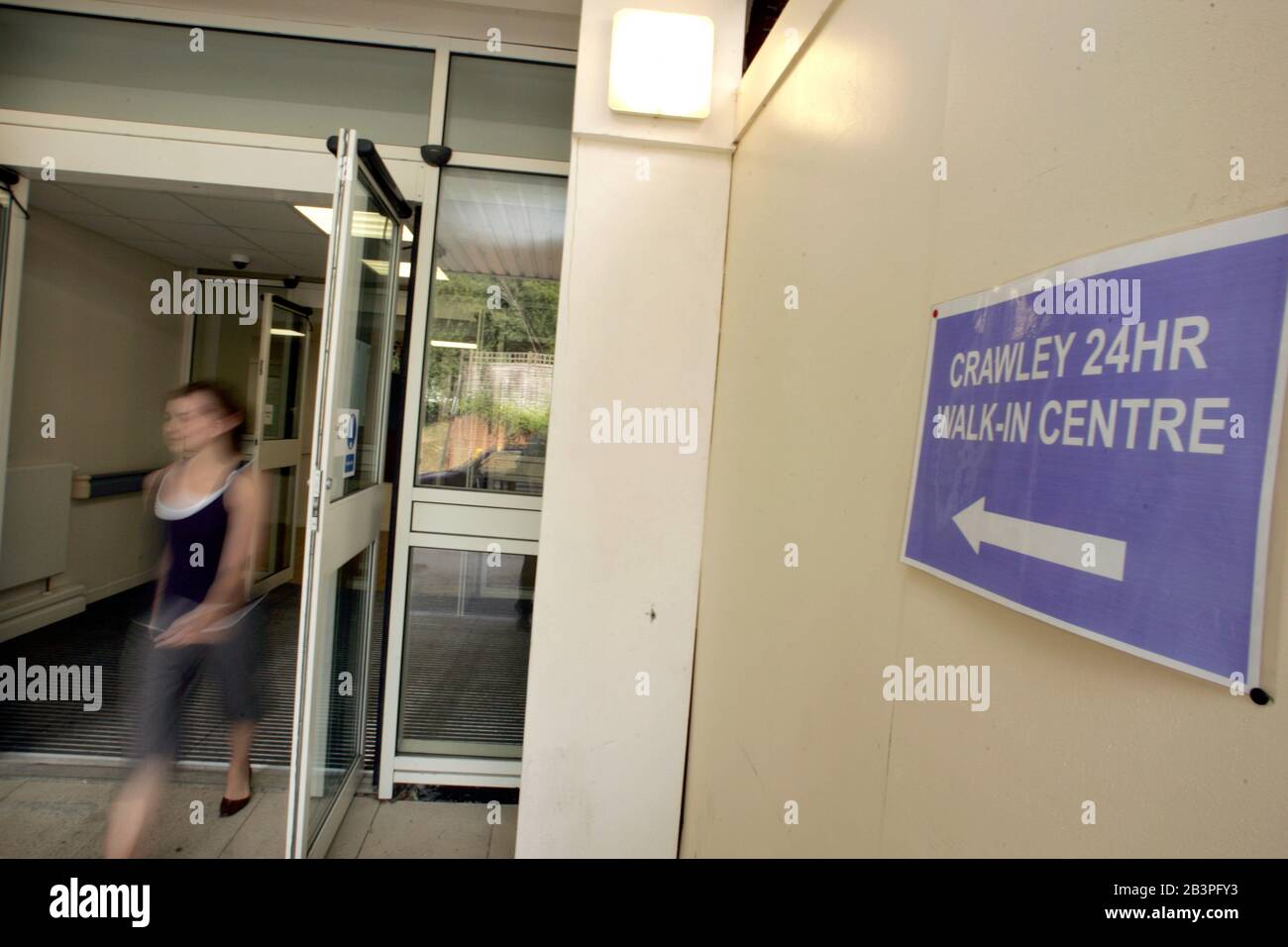 Nhs 24 centre hi-res stock photography and images - Alamy