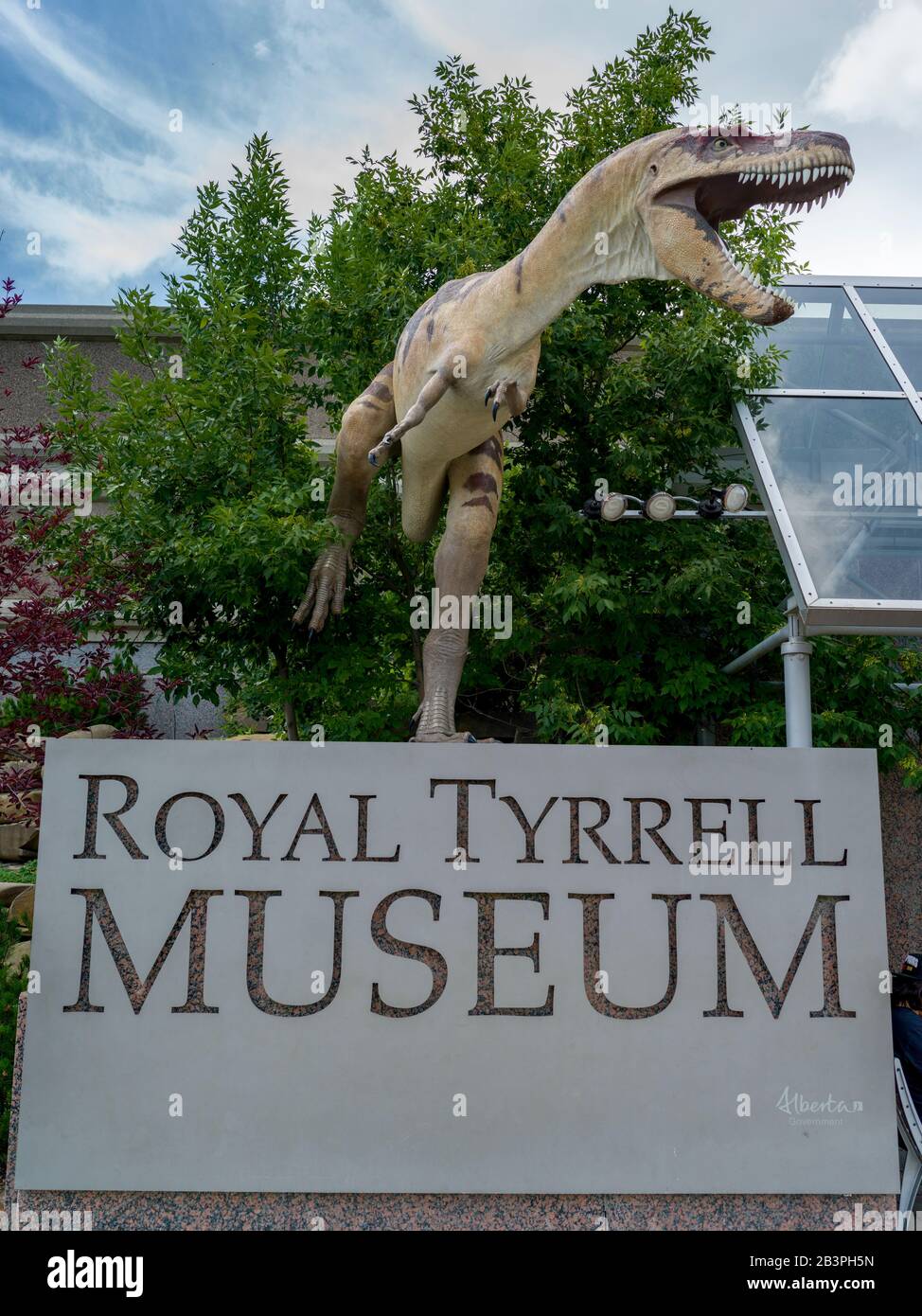 Royal tyrrell museum of paleontology hi-res stock photography and ...