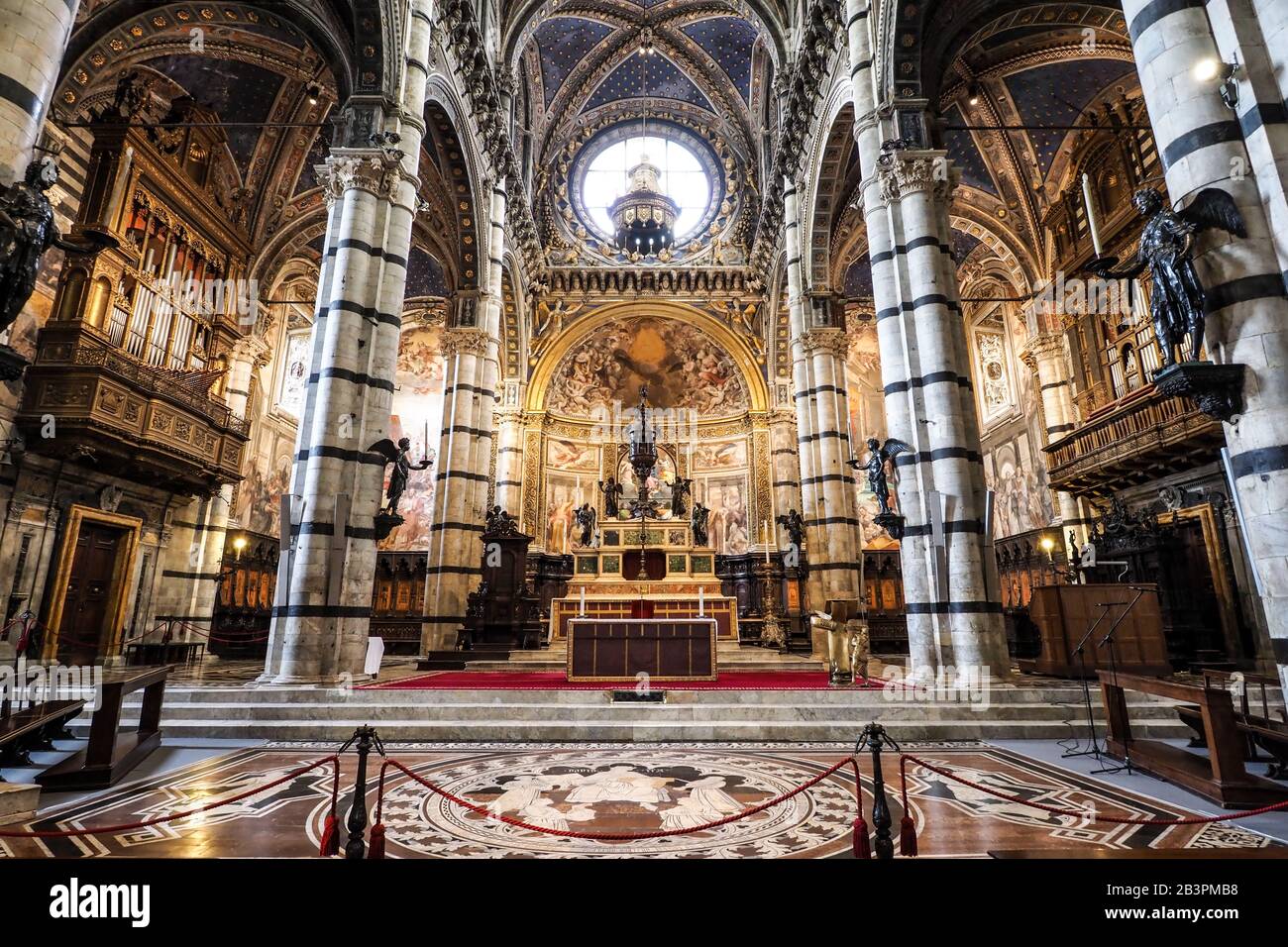 Main altar from the interior of the Siena Dome (Duomo) with without ...
