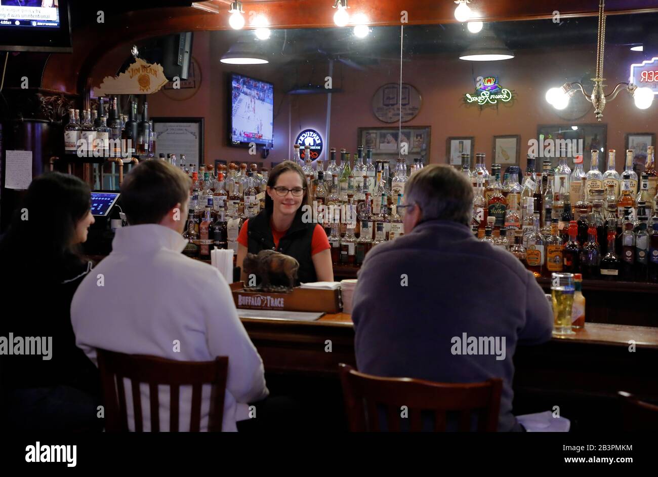 Old talbott tavern bardstown hi-res stock photography and images - Alamy