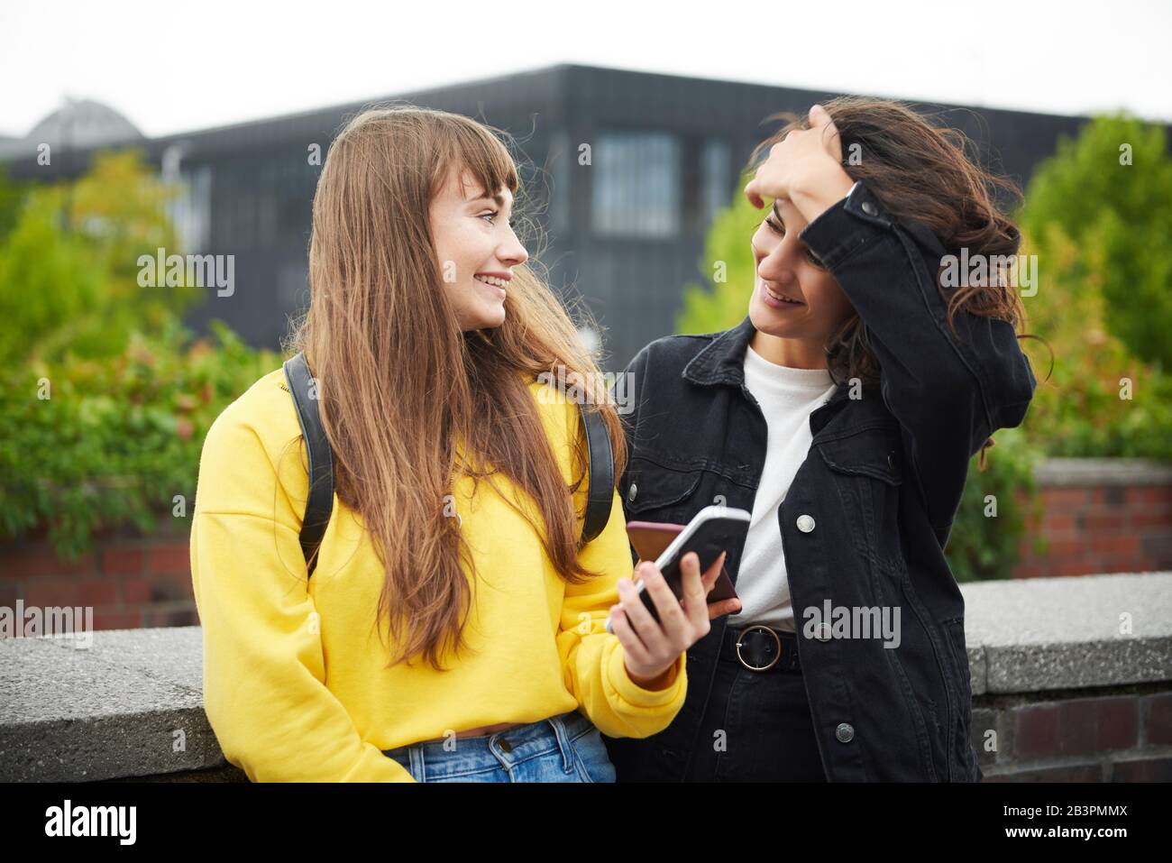 Good times with the best friends Stock Photo - Alamy