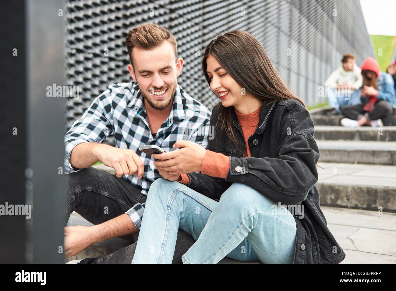 Browsing mobile hi-res stock photography and images - Alamy