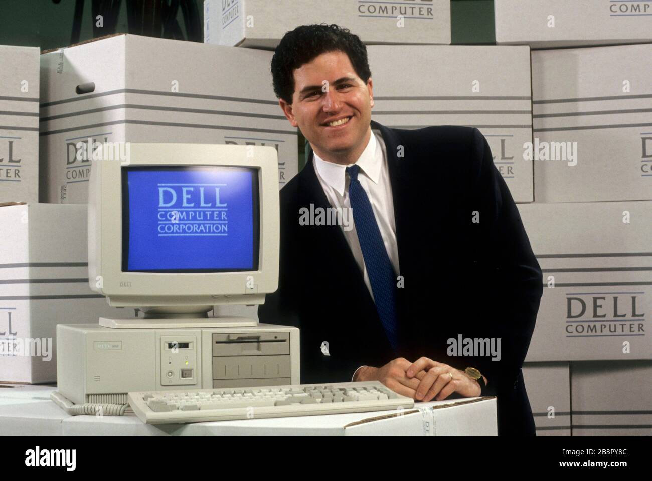 Smiling 1990s Stock Photos & Smiling 1990s Stock Images - Alamy