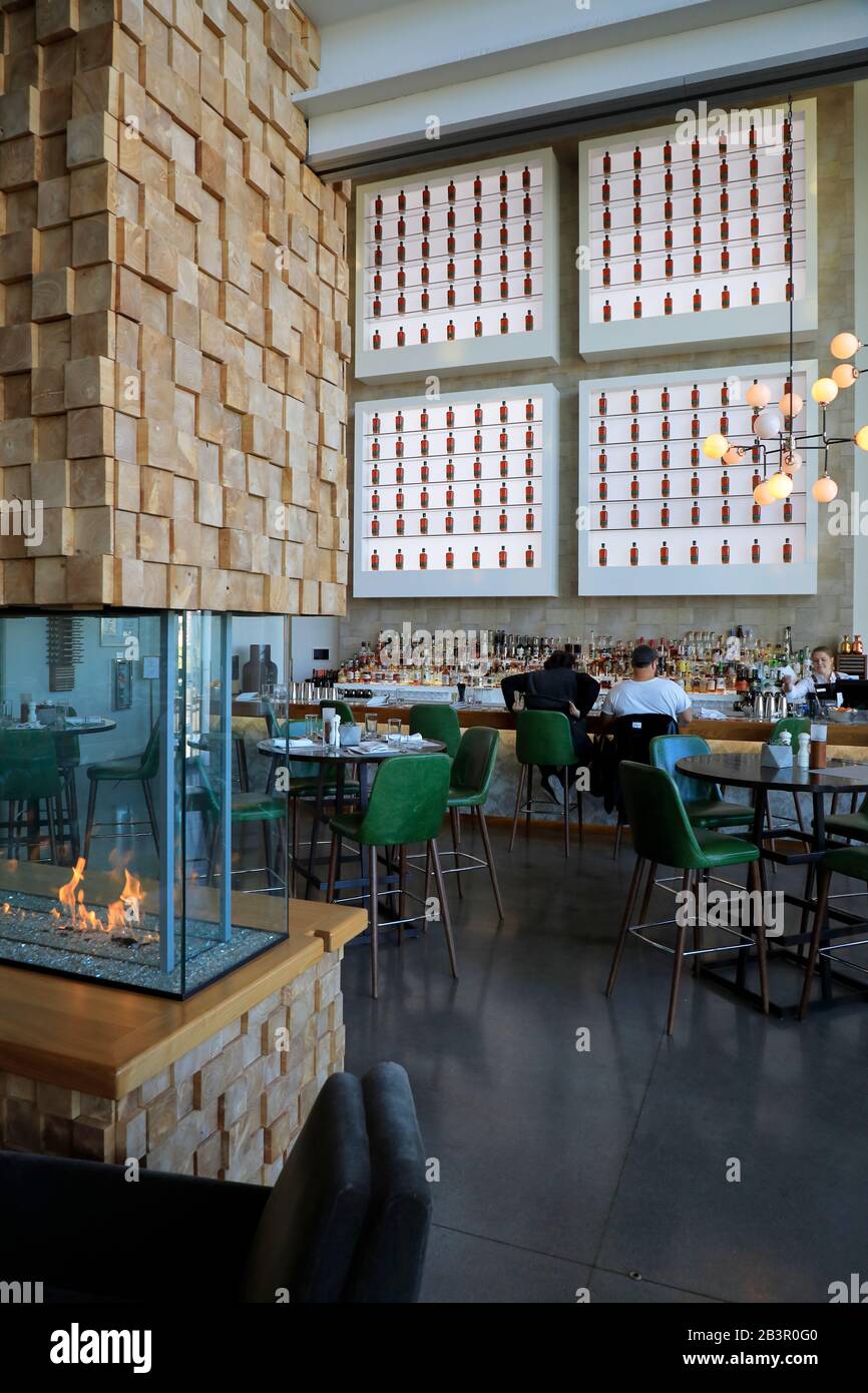Contemporary american restaurant interior hi-res stock photography and ...