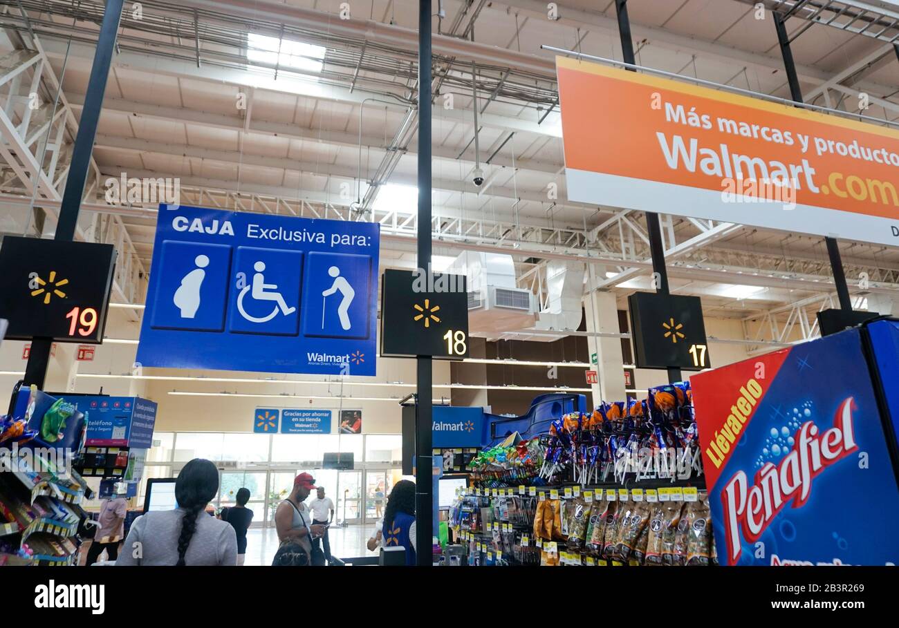 handicapped,pregnan cy, elderly preference sign at check out line ...