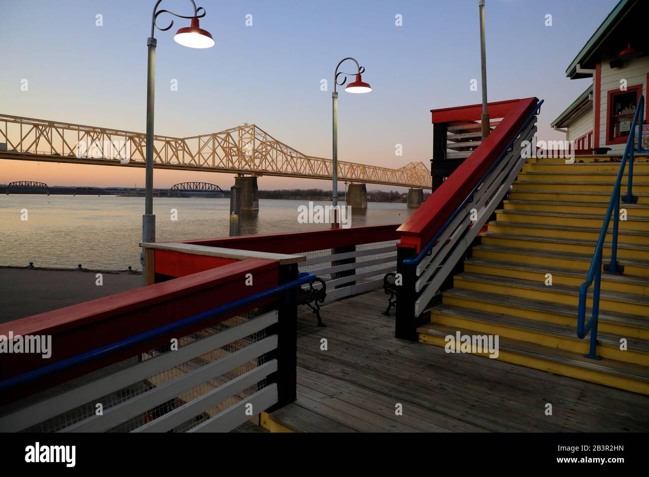The view of George Rogers Clark Memorial Bridge over Ohio River at dusk ...