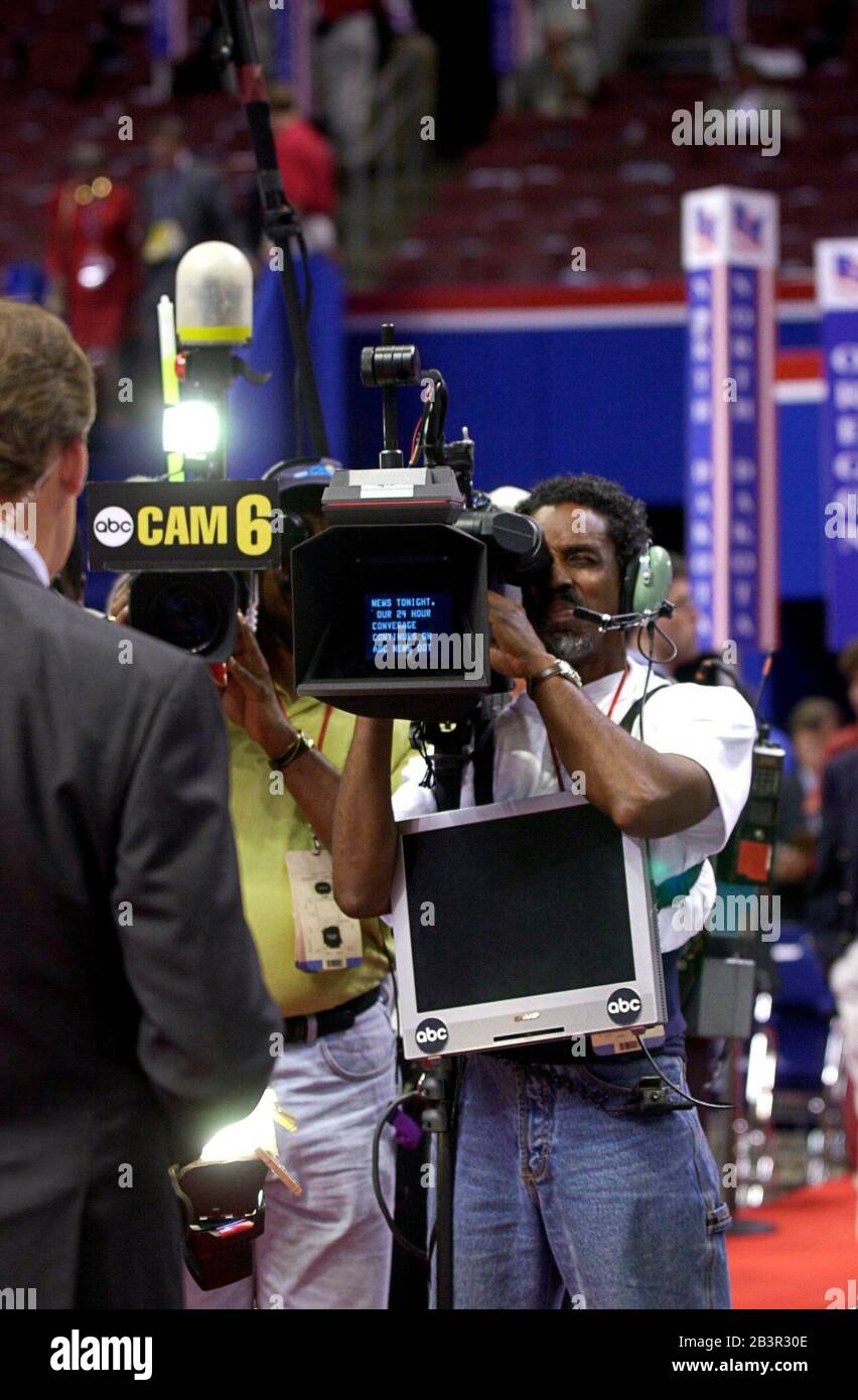 Philadelphia, Pennsylvania USA, 01AUG2000: An ABC TV camera crew ...