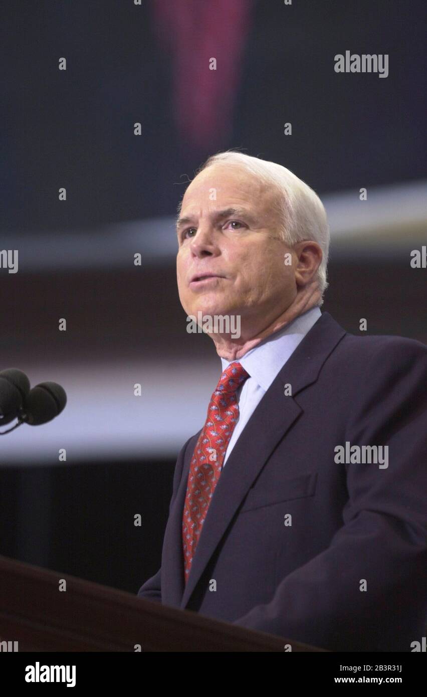 Mccain 2000 hi-res stock photography and images - Alamy
