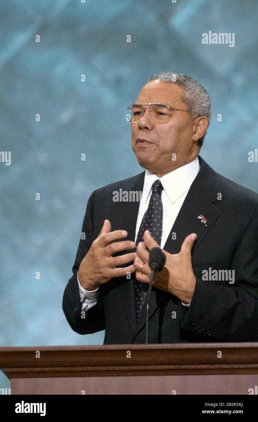 American general colin powell hi-res stock photography and images - Alamy