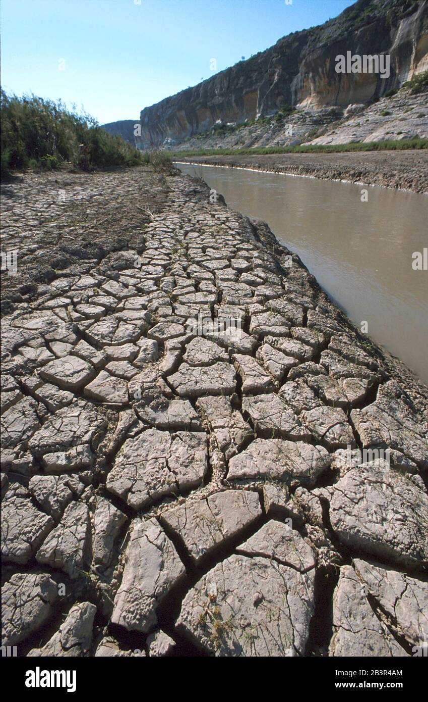 Val Verde County Texas USA, 1999: Dried mud on the banks of the Pecos ...