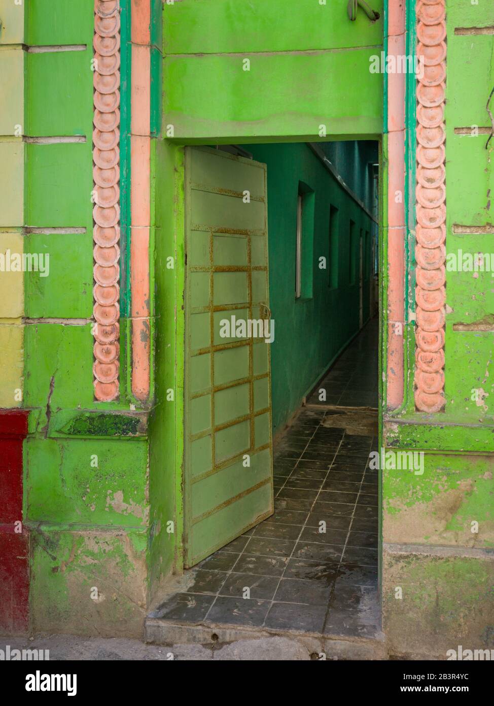 Entrance of a house, Havana, Cuba Stock Photo - Alamy