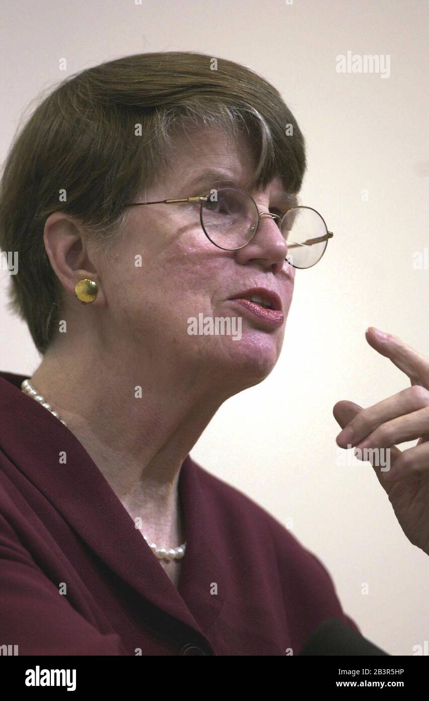 Austin, Texas USA, 07FEB00: Attorney General Janet Reno delivers a ...