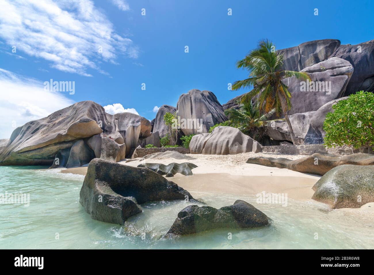 Beautiful rocks on seychelles hi-res stock photography and images - Alamy