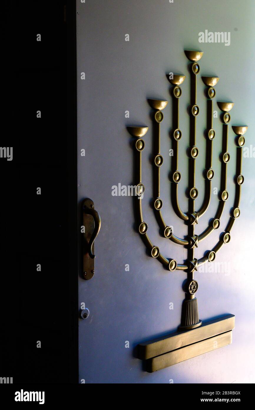 Menorah sculpture on door of synagogue, Temple Beth Shalom, Plaza de la ...