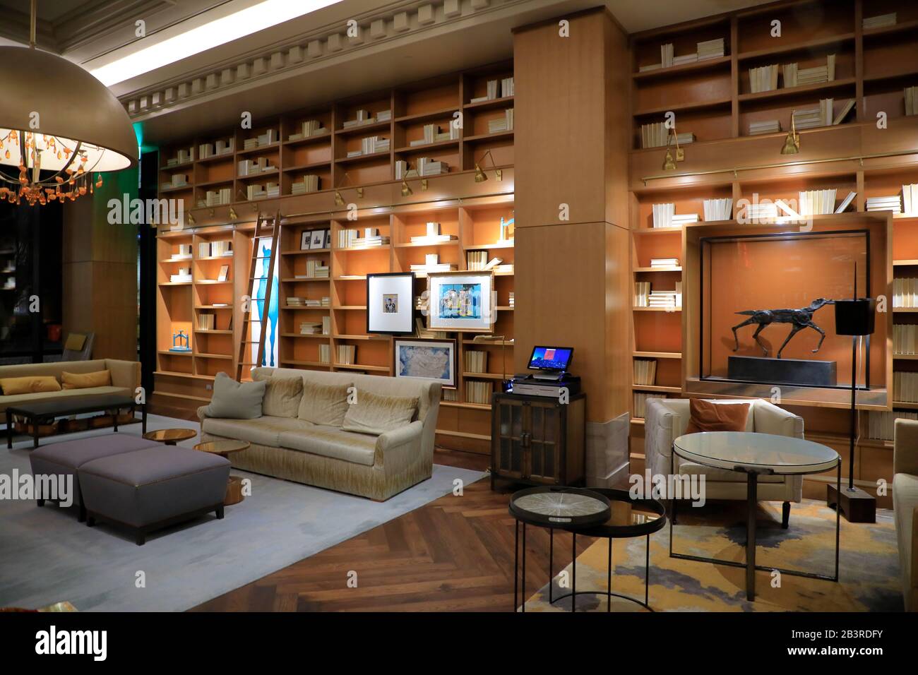 Library Bar in Omni Louisville Hotel.Louisville.Kentucky.USA Stock ...