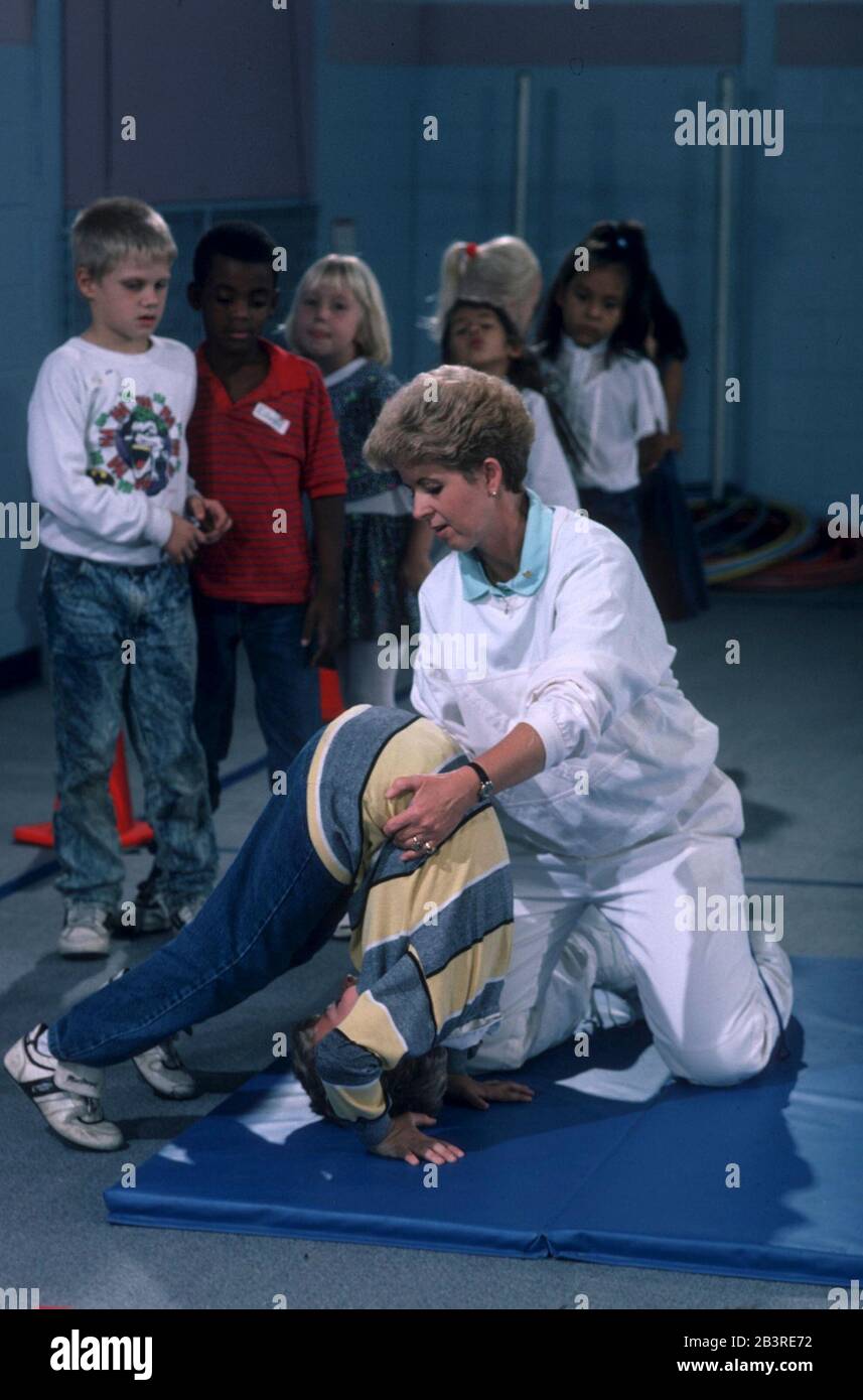 Forward roll gymnastics hi-res stock photography and images - Alamy