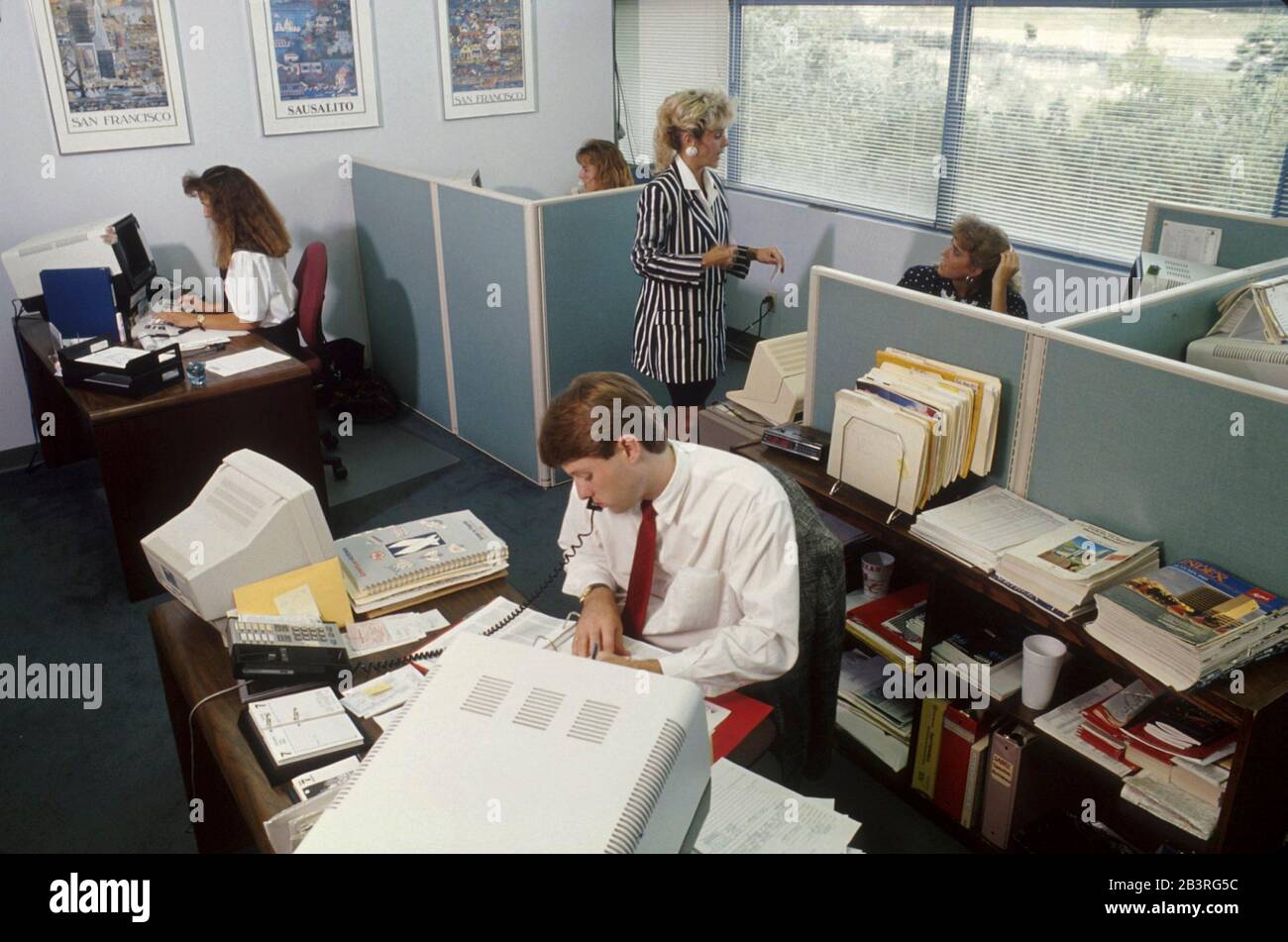 Office cubicles usa hi-res stock photography and images - Alamy