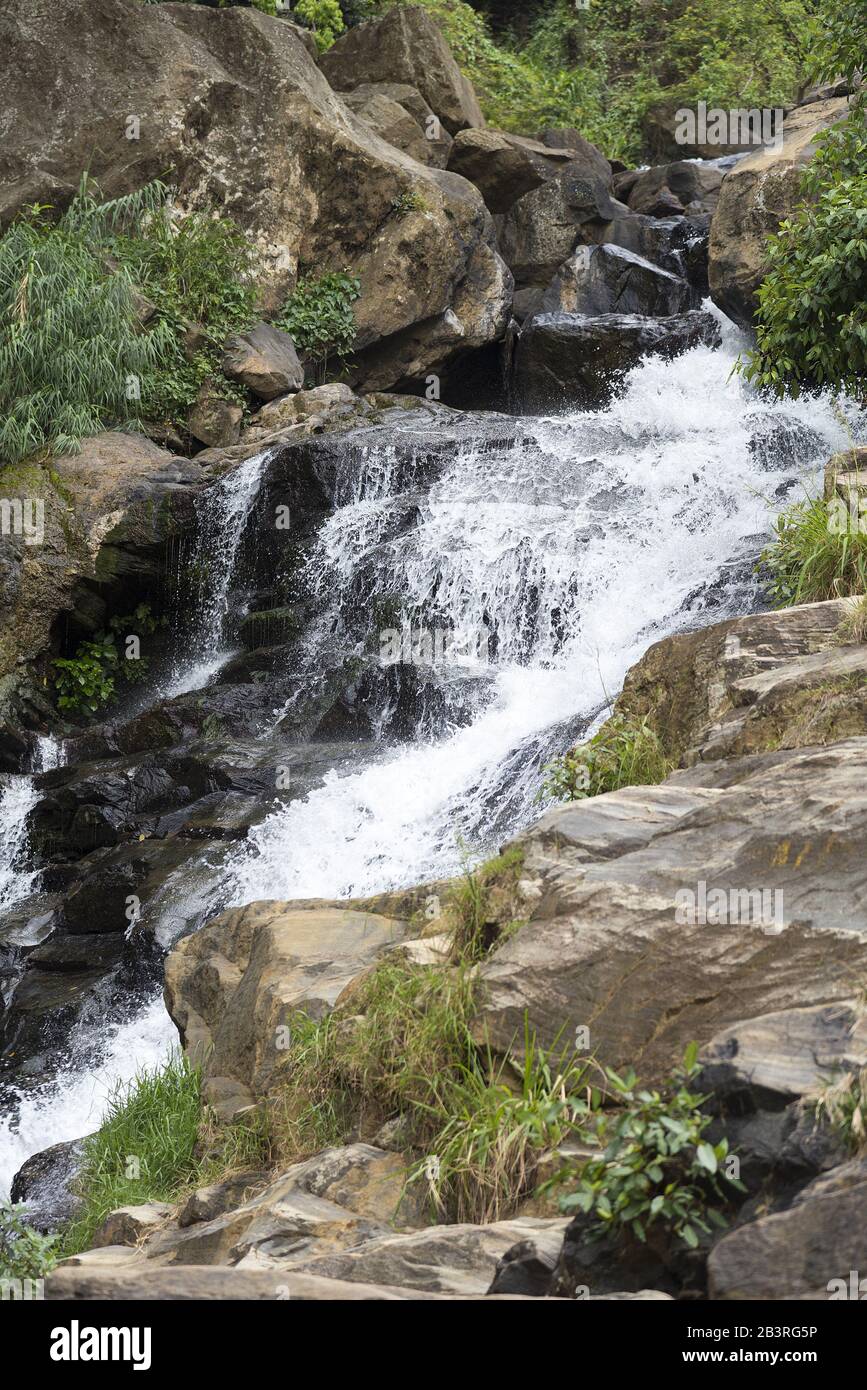 Ella falls hi-res stock photography and images - Alamy