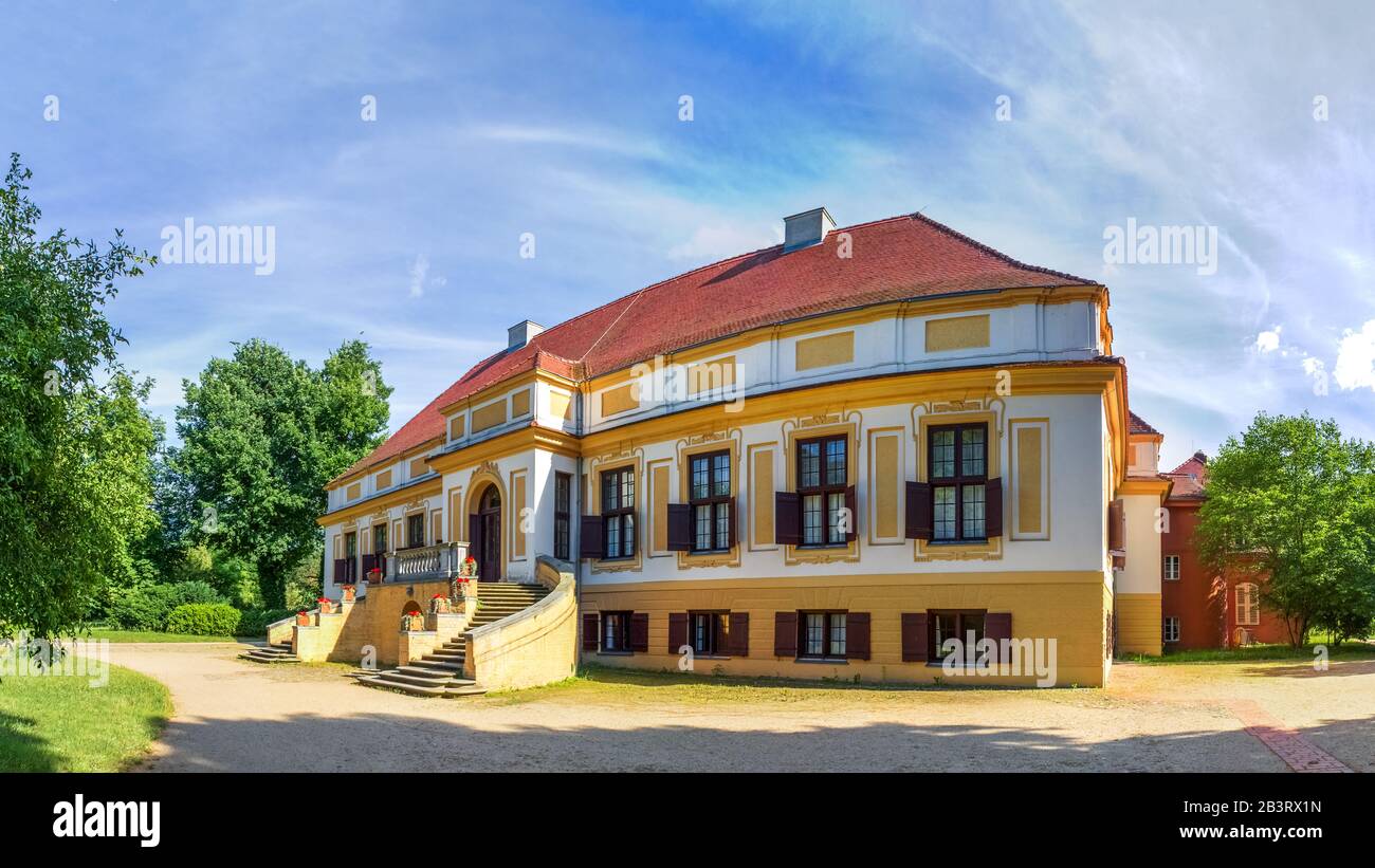 Caputh castle hi-res stock photography and images - Alamy