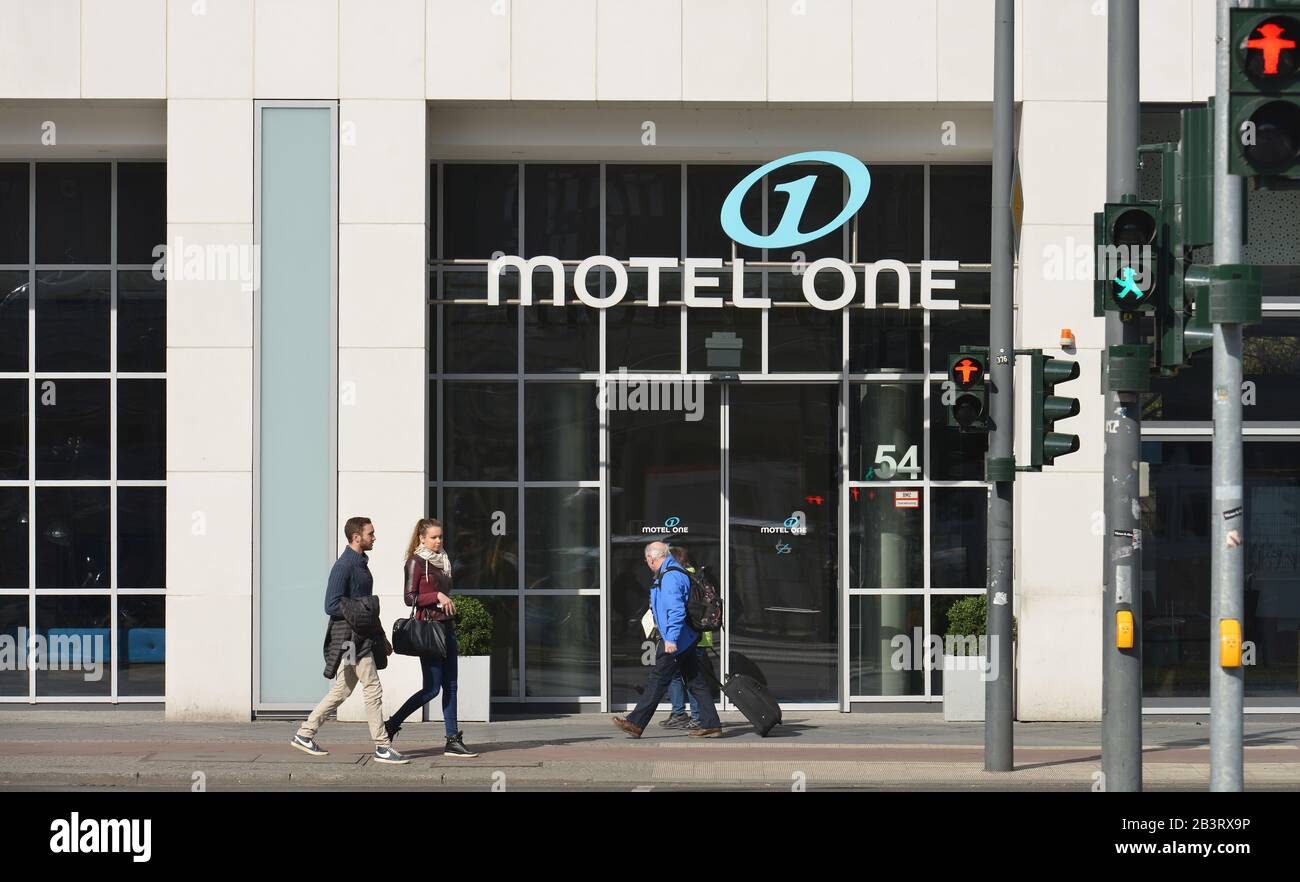 Motel One, Invalidenstrasse, Mitte, Berlin, Deutschland Stock Photo - Alamy