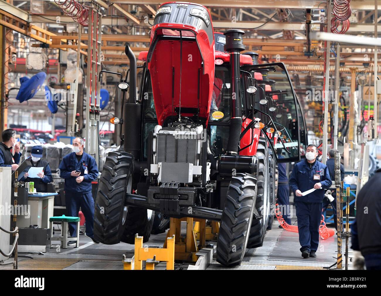 Yto group hi-res stock photography and images - Alamy