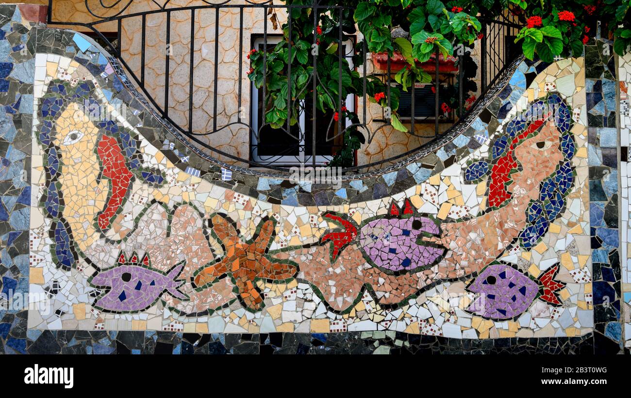 Mosaic sculpture made by Jose Rodriguez Fuster, Fusterlandia ...