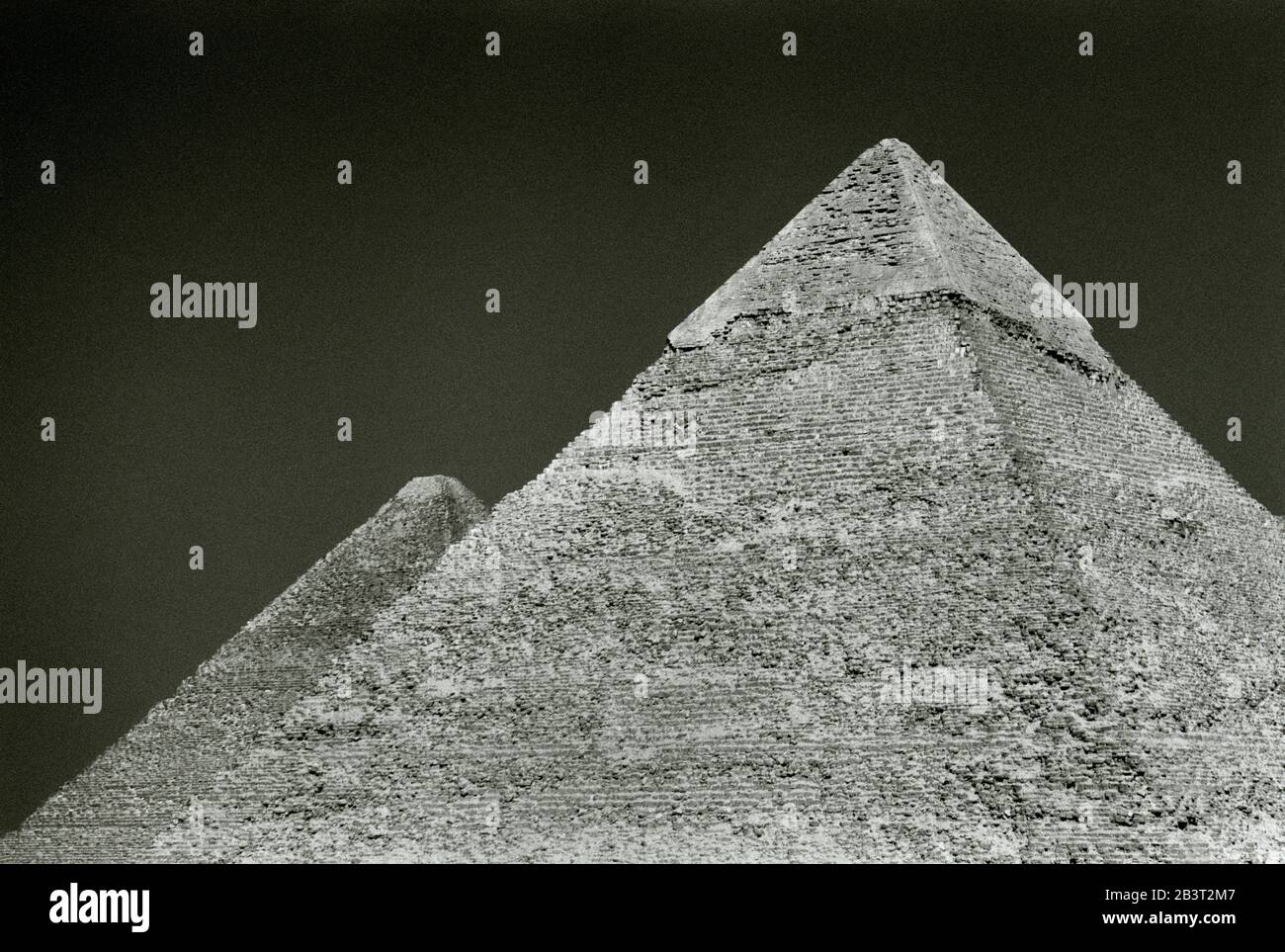Black And White Travel Photography - Pyramid of Khafre and The Great ...