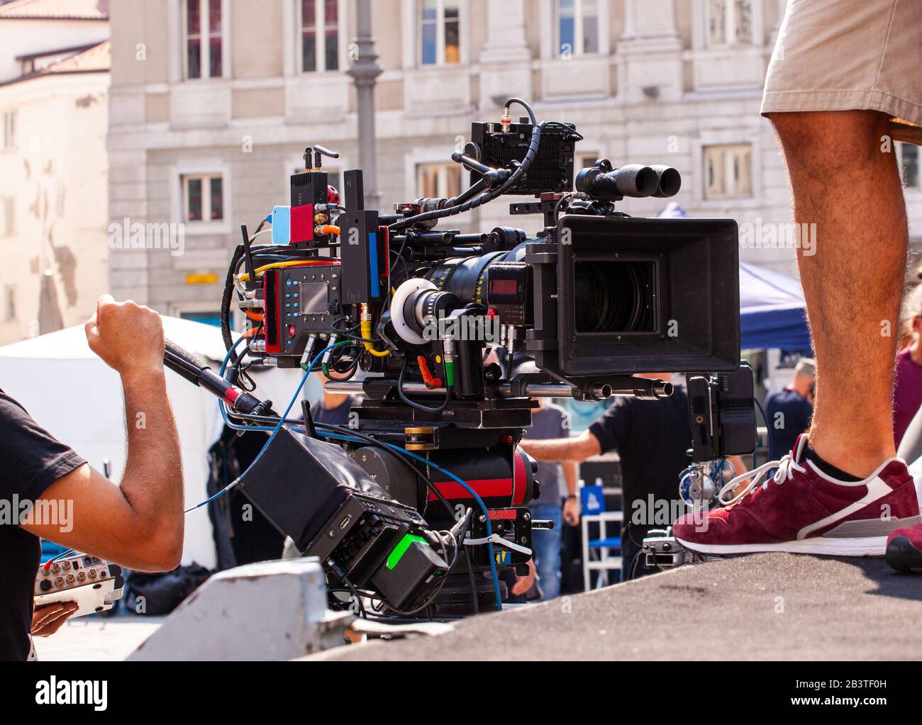 Camera crew movie rig hi-res stock photography and images - Alamy