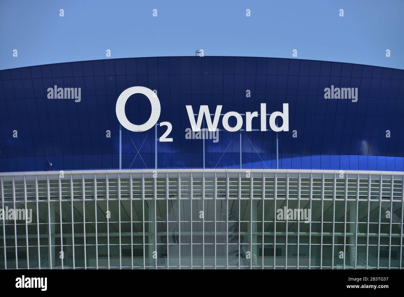 02 World, O2-Platz, Friedrichshain, Berlin, Deutschland Stock Photo - Alamy