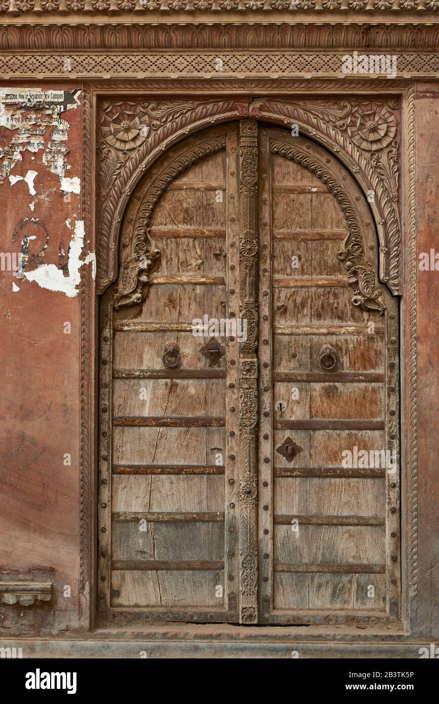 Haveli door hi-res stock photography and images - Alamy